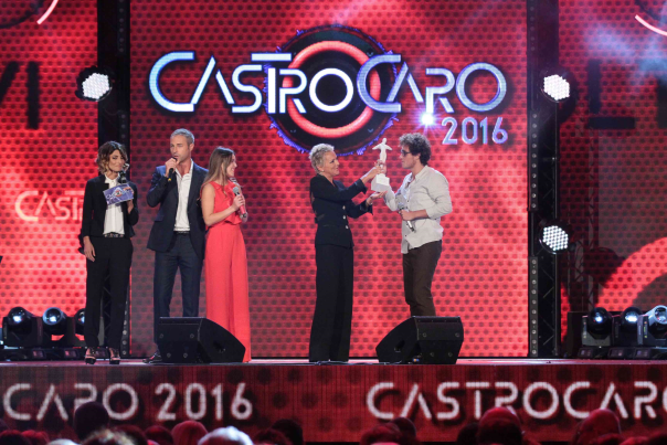 Canzone, Festival Castrocaro: vince il 18enne fiorentino Ethan Lara ...